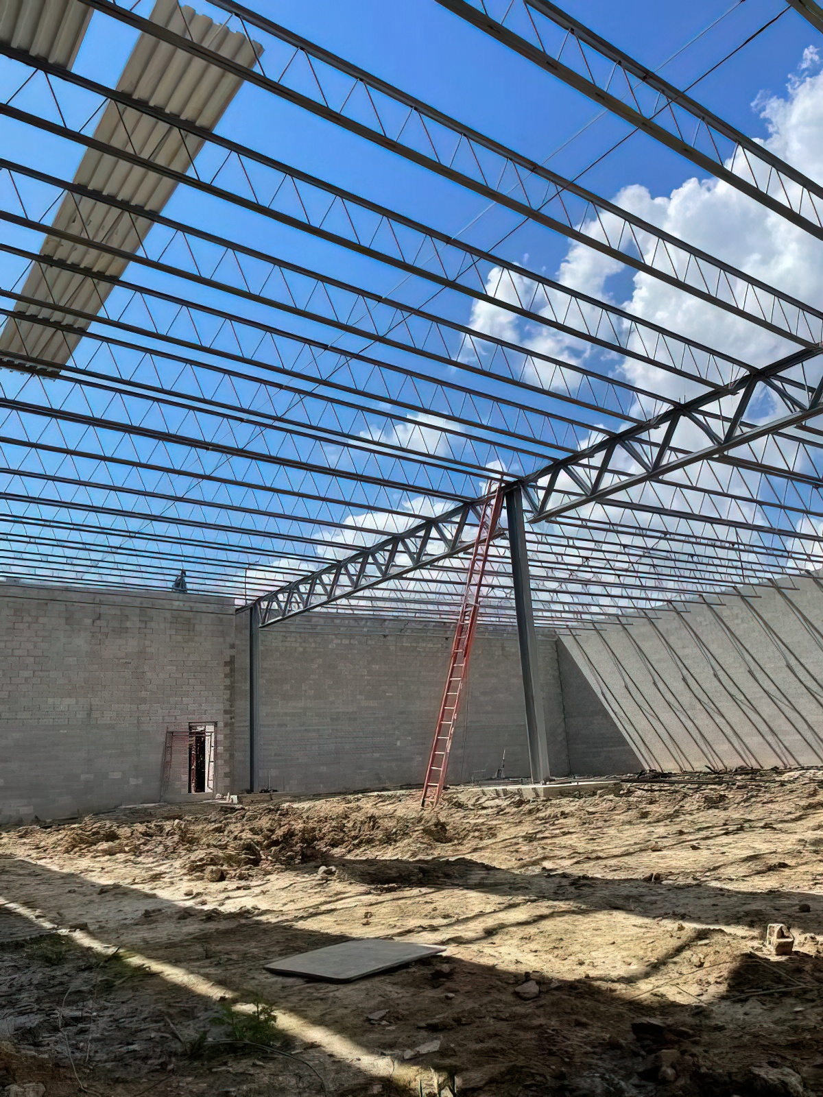 Durable Steel Joists and Decking Solutions | SMI Steel